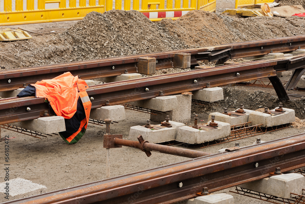 Gleisbau - Verlegung neuer Schienen für die Strassenbahn Stock Photo ...