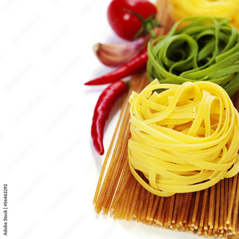 Poster whole wheat spaghetti and egg pasta nests – Wall Art | UkPosters