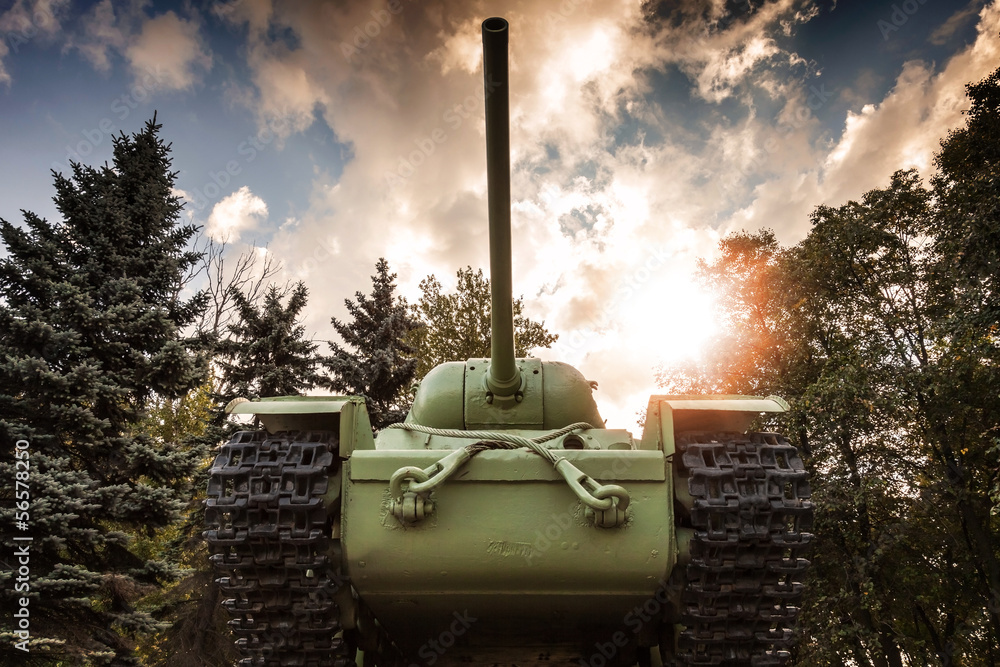 Soviet heavy KV-85 tank from the Second World War Photos | Adobe Stock