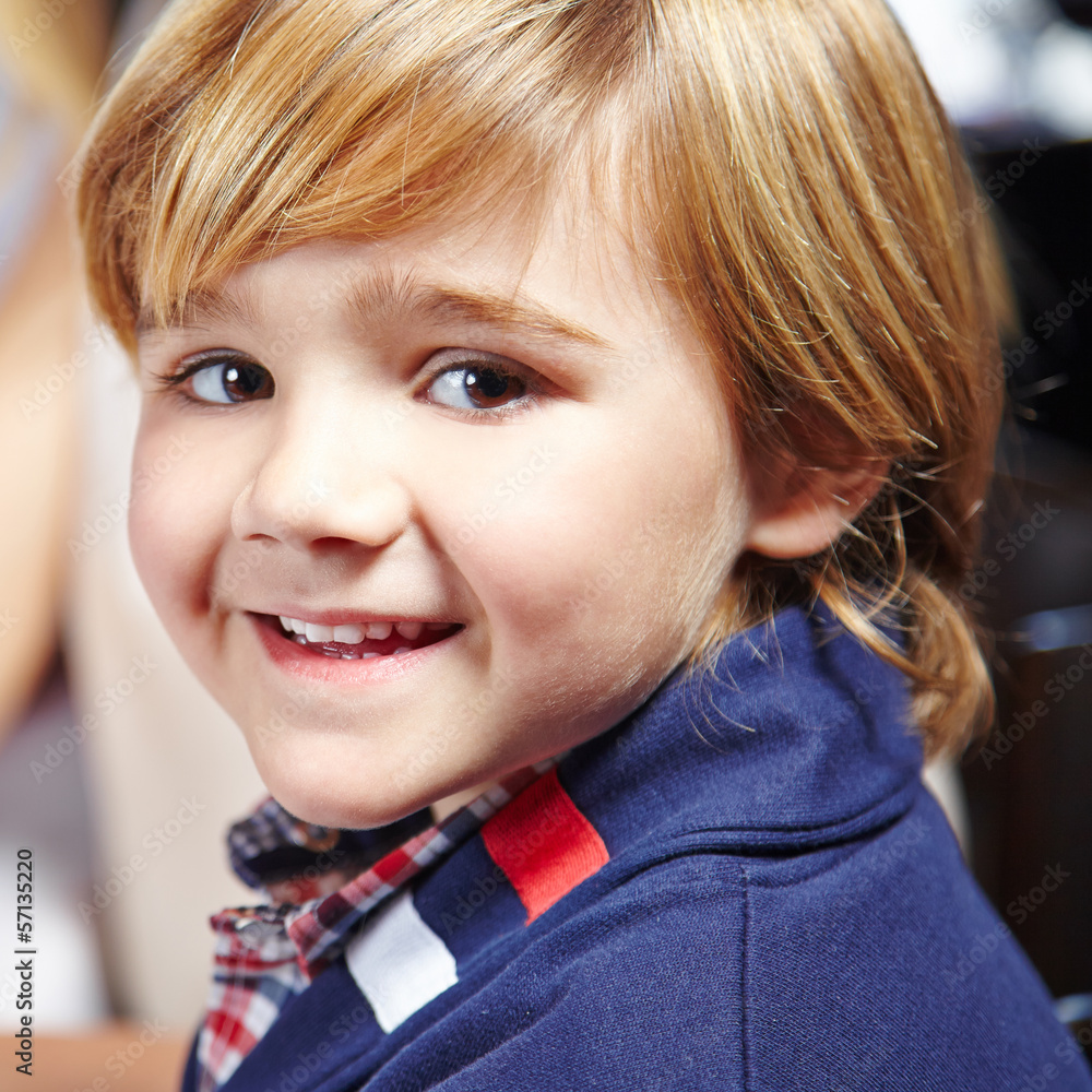 Lächelnder Junge Stock Photo | Adobe Stock