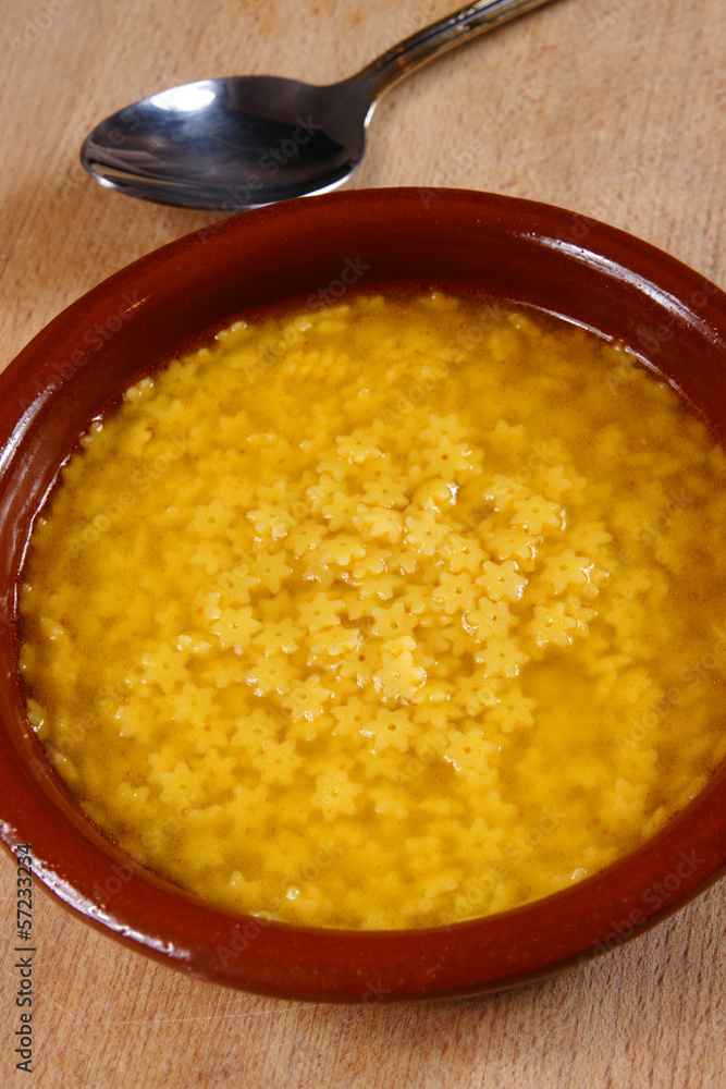 sopa de estrellas foto de Stock | Adobe Stock