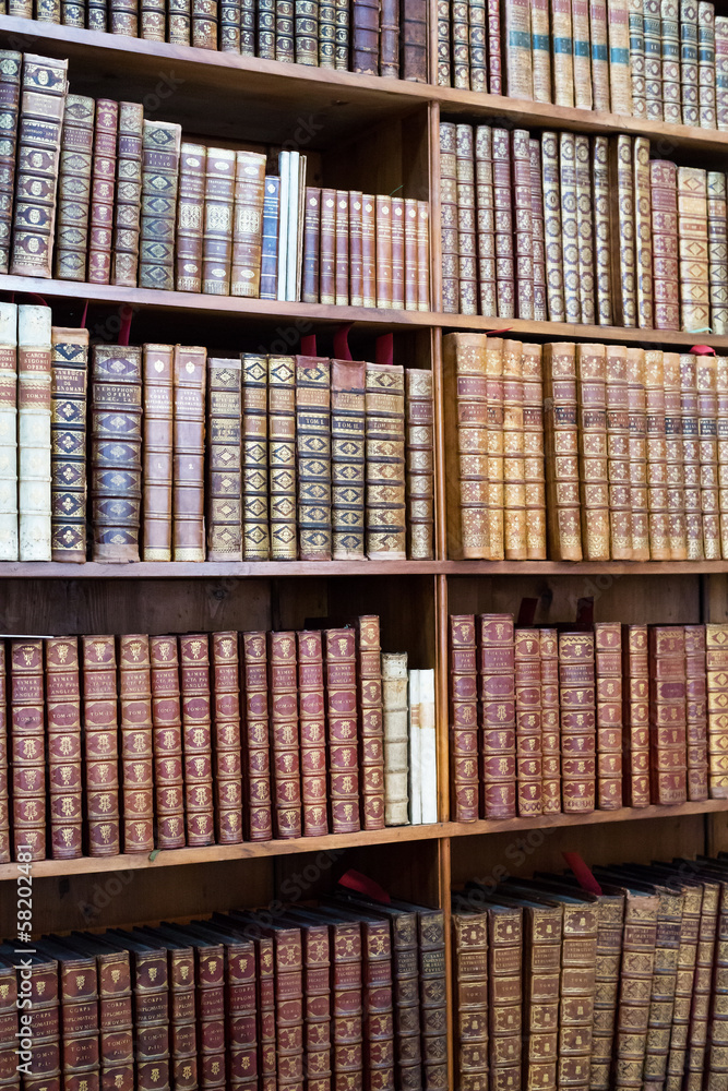 Alte antike Bücher Stock Photo | Adobe Stock