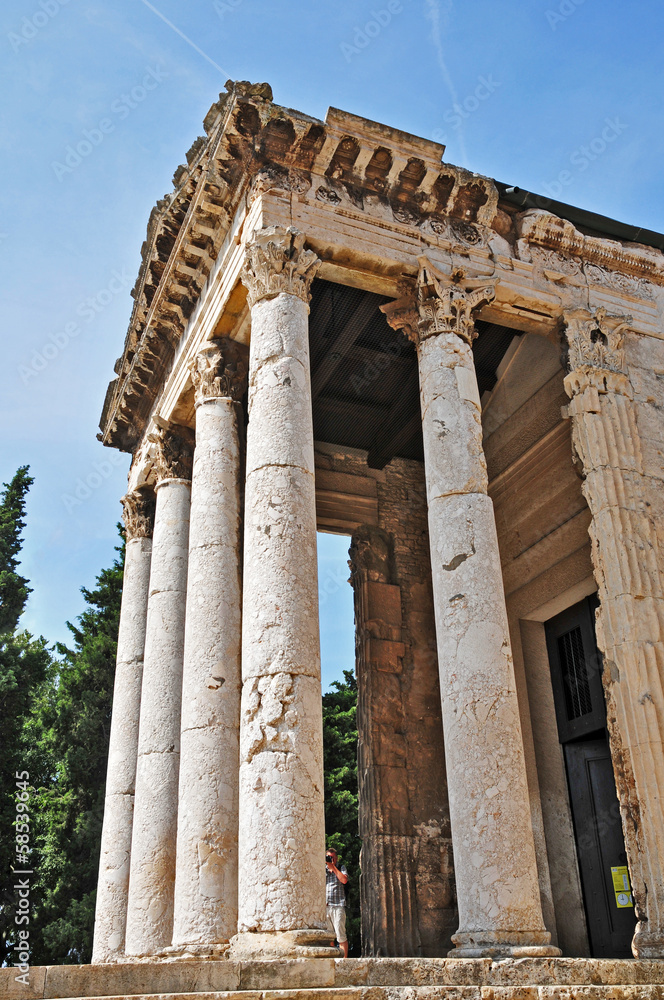 Pola, tempio di Augusto Stock Photo | Adobe Stock