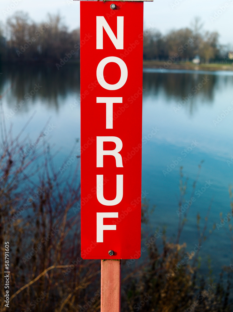 Schild mit Schriftzug Notruf Stock Photo | Adobe Stock