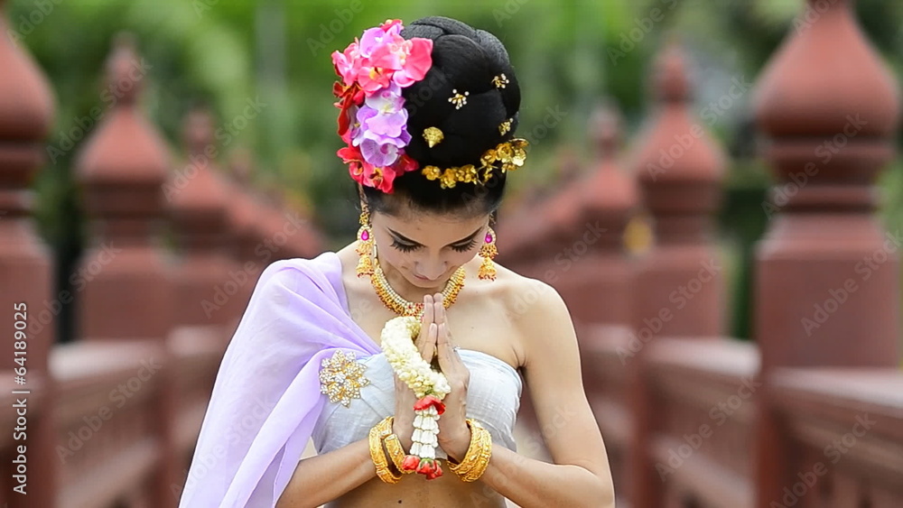 Thai Woman Salute Of Respect In Traditional Costume Of Thailand Stock ...