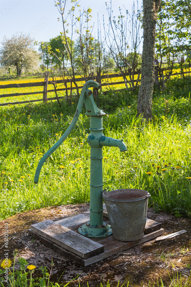 Hand Crank Water Pump
