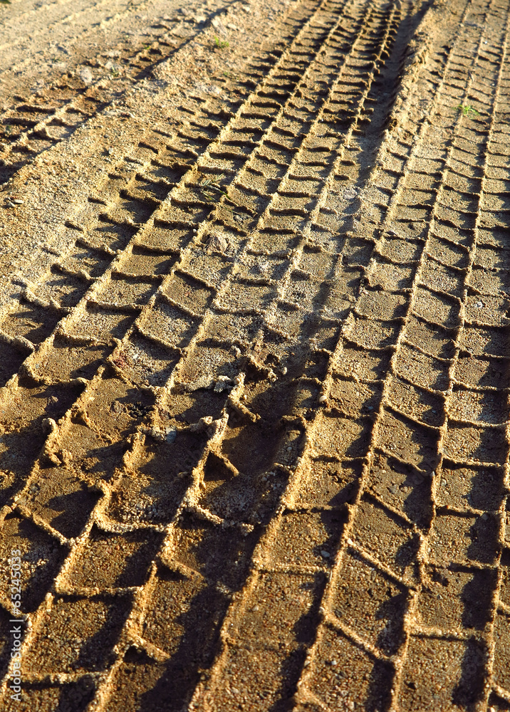 reifenspur Stock-Foto | Adobe Stock