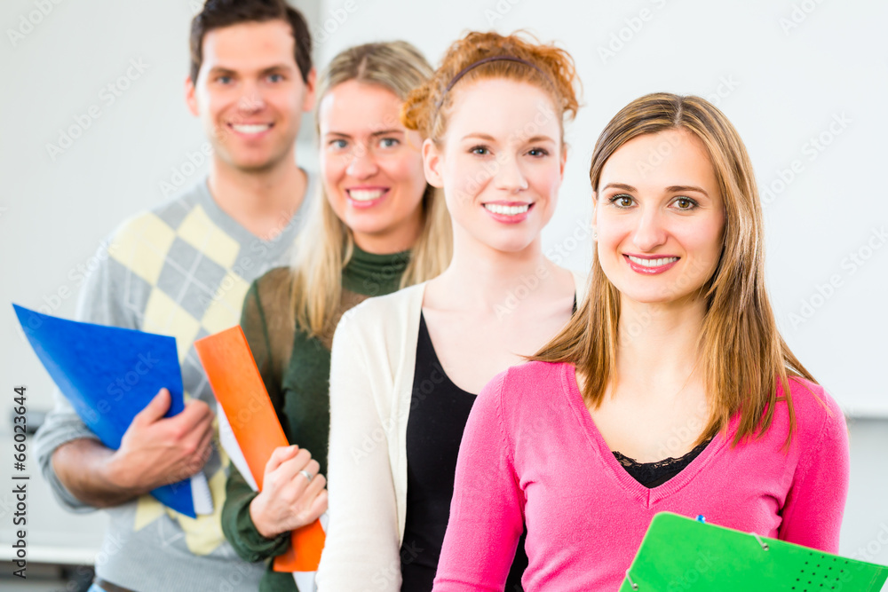 Universität Studenten haben bestanden Stock-Foto | Adobe Stock