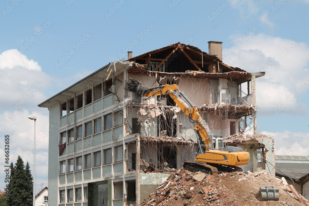 destruction d'immeuble industriel Stock Photo | Adobe Stock