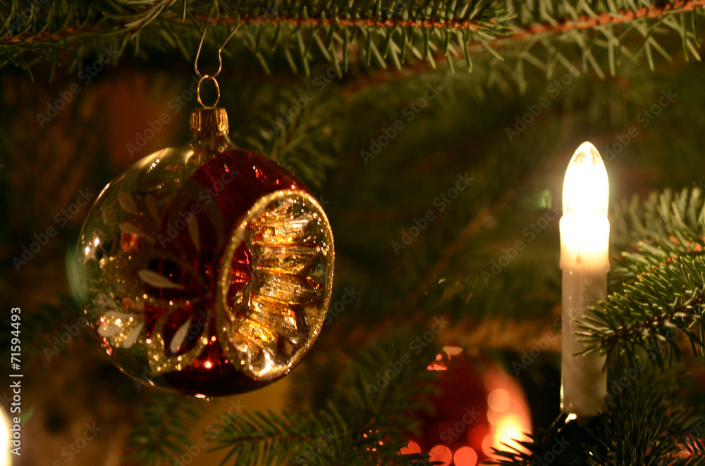 Wie Viele Kugeln Fur Weihnachtsbaum