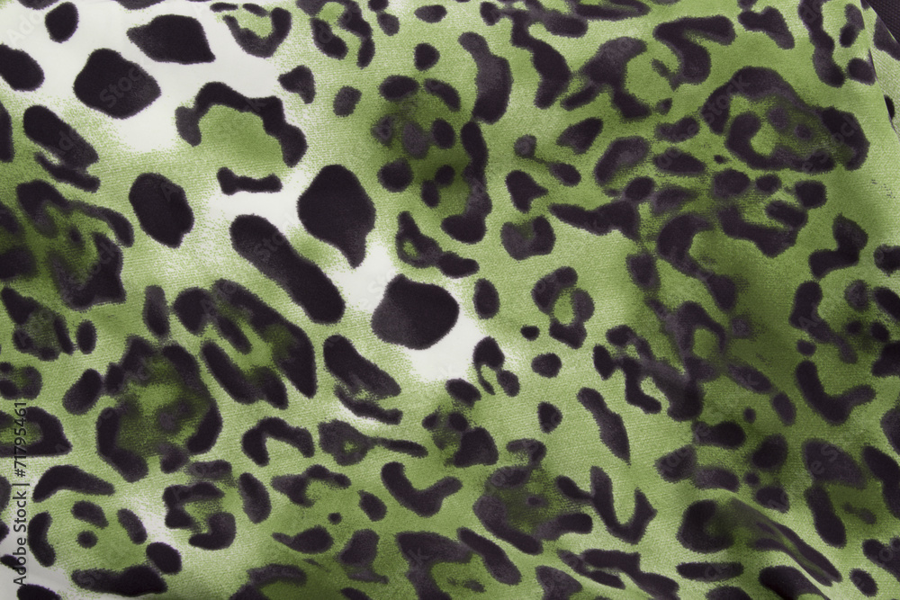 Green Giraffe Print Wallpaper