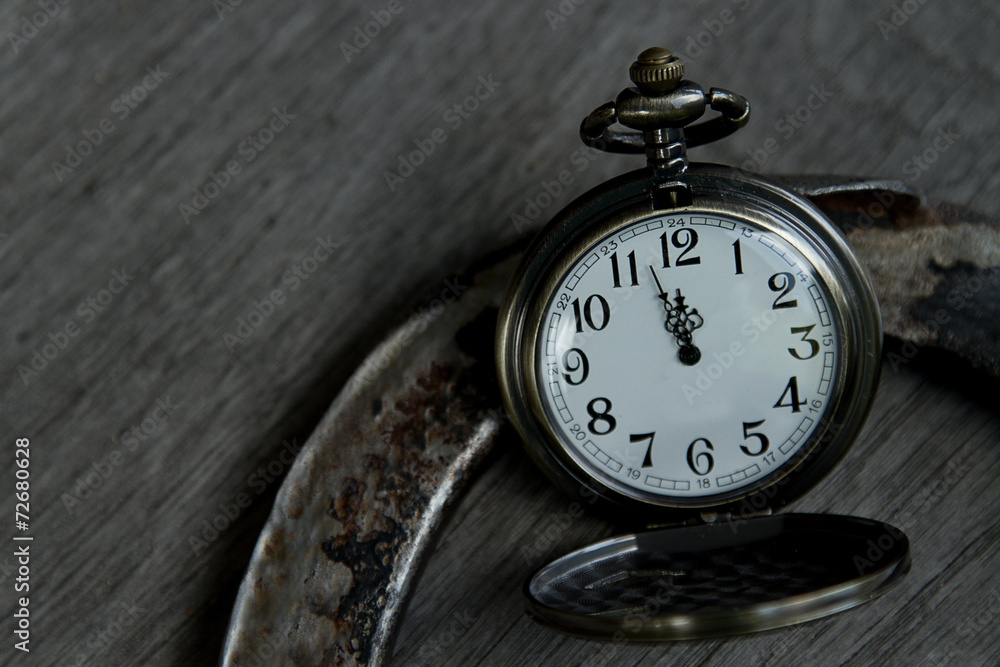 Die Zeit Stock-Foto | Adobe Stock