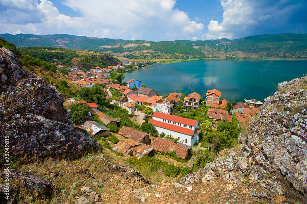 Le village de Lin, lac d'Ohrid, Albanie Stock Photo | Adobe Stock