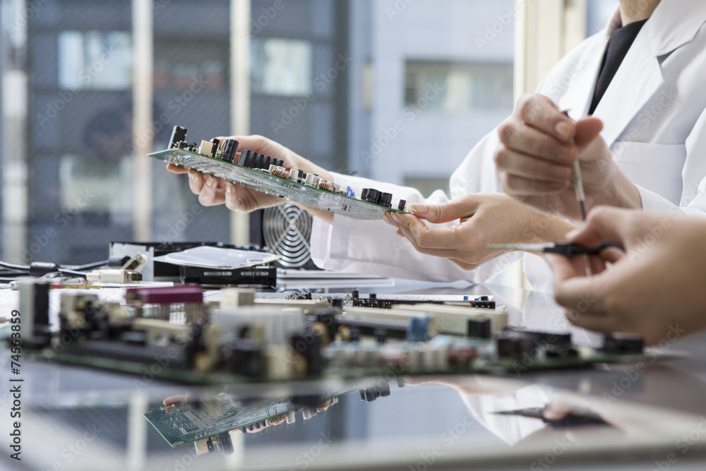 Women have to decompose the computer Stock Photo | Adobe Stock