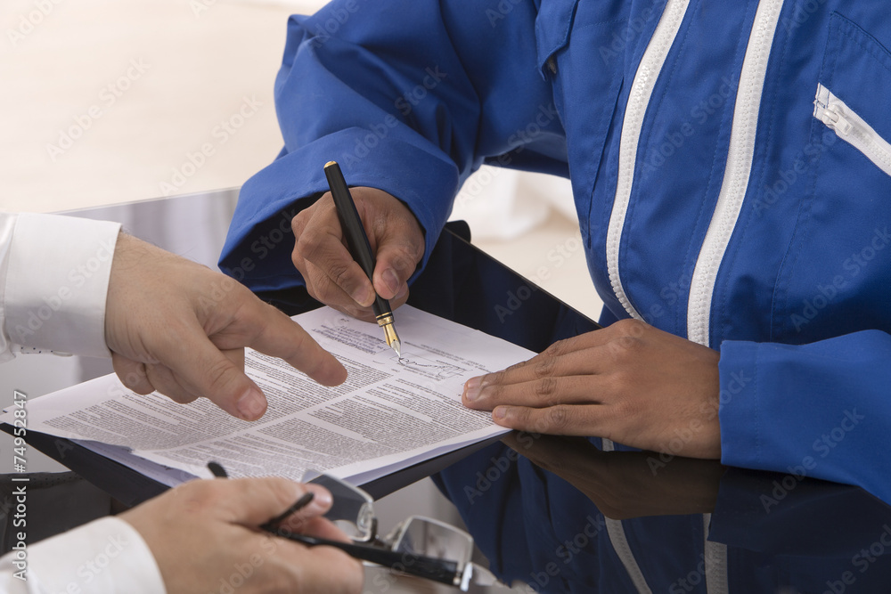 contrat signature Stock Photo | Adobe Stock