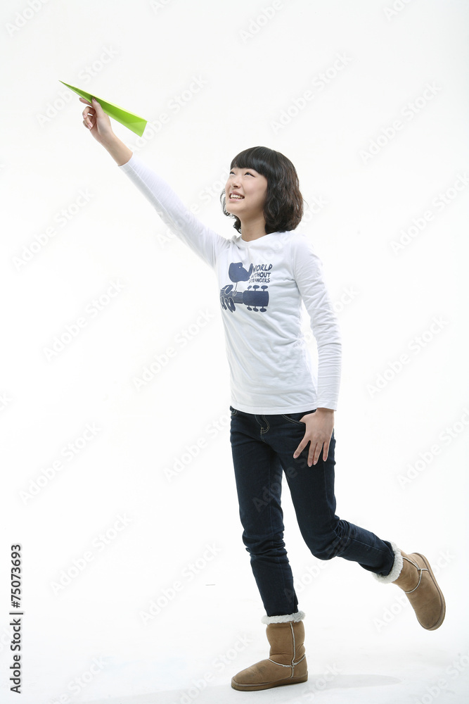 스튜디오 안의 젊은 여성 다양한 포즈 Stock Photo | Adobe Stock