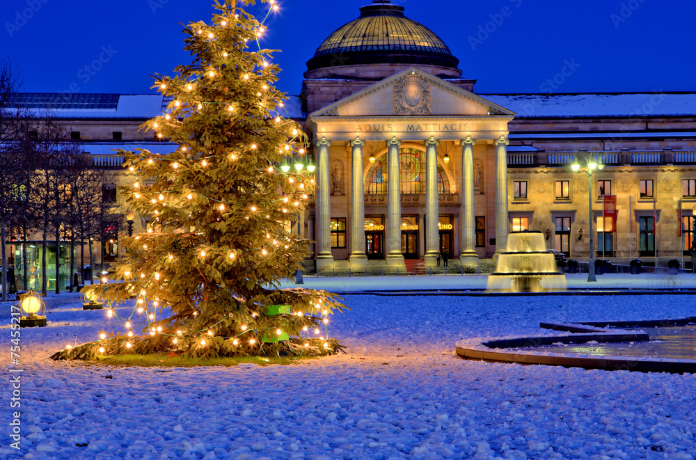Wiesbaden, das Kurhaus (Dezember 2014) Stock-Foto | Adobe Stock