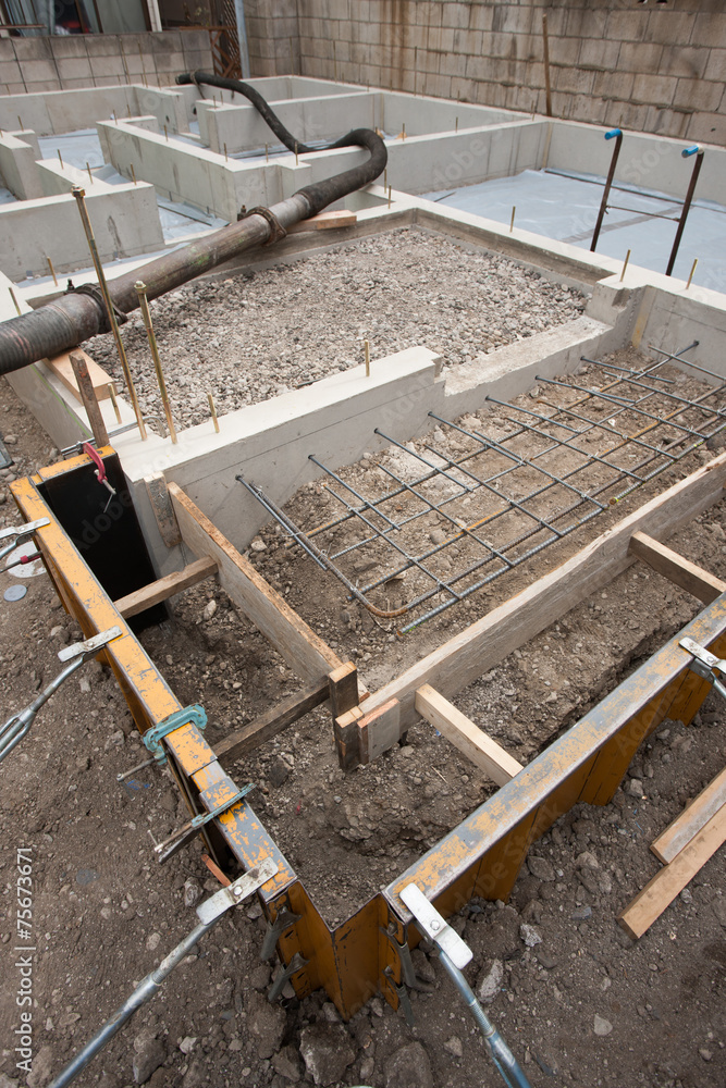 住宅の基礎工事 生コン打設 Stock Photo | Adobe Stock