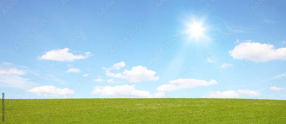 Schönes Wetter Panorama Stock-Foto | Adobe Stock