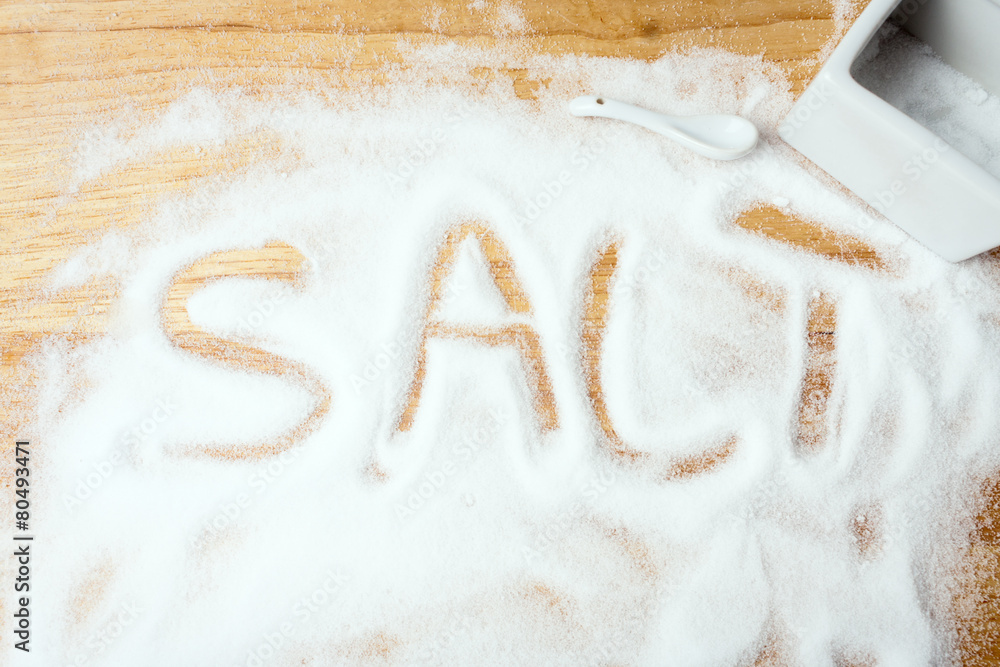 words SALT handwritten on salt foto de Stock | Adobe Stock