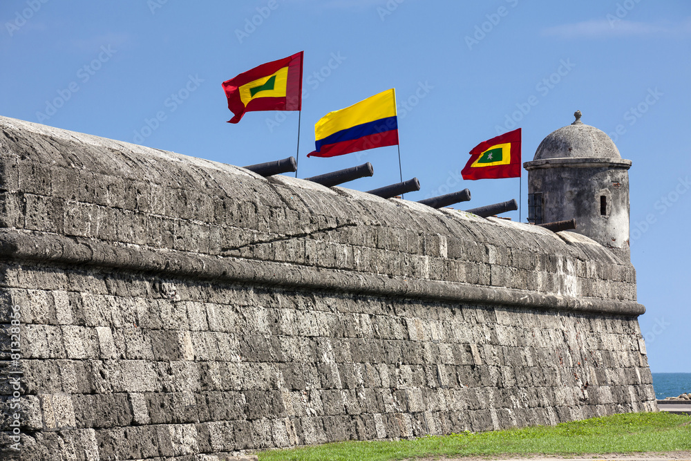 Vista del Baluarte de santo domingo en la muralla de la ciudad antigua ...