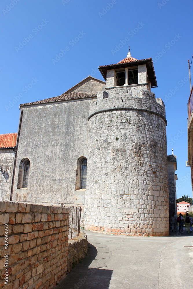 Das Kloster der Dominikaner auf Hvar in der Stadt Stari Grad Stock-Foto ...