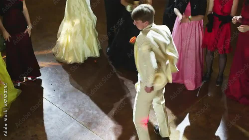WS HA Students (14-17) dancing at prom / Cedar Hills, Utah, USA vídeo ...
