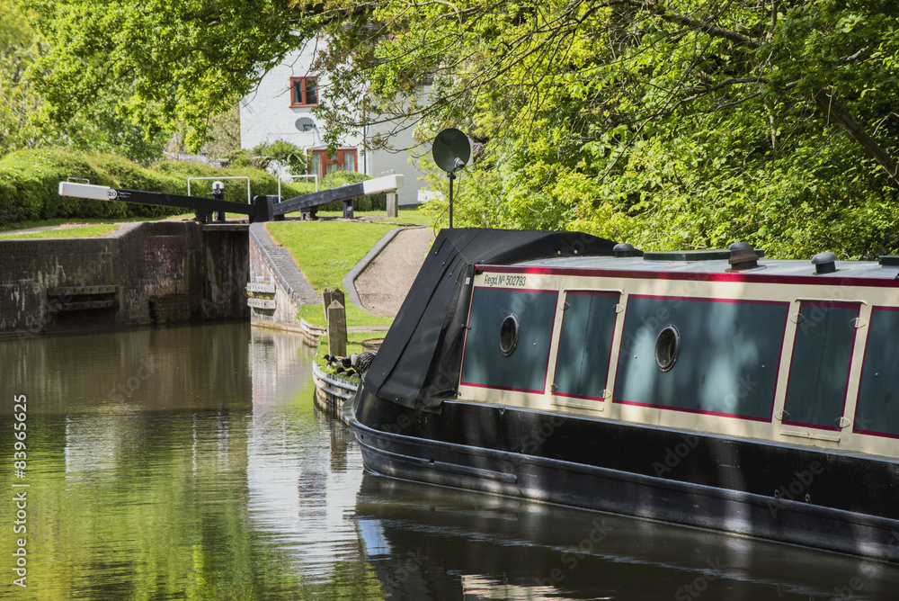 canal boats narrow boats houseboats uk canal Stock Photo | Adobe Stock