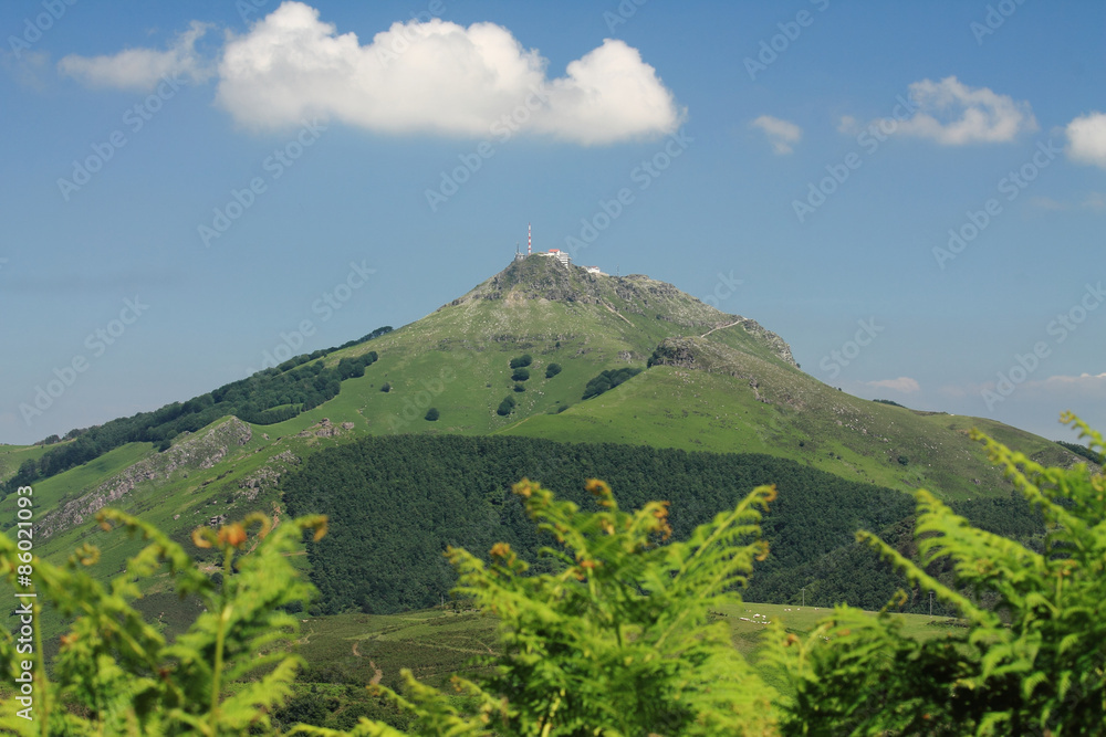 Le symbole basque - La Rhune Stock Photo | Adobe Stock