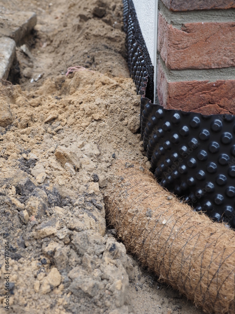 Drainage am Haus Stock-Foto | Adobe Stock