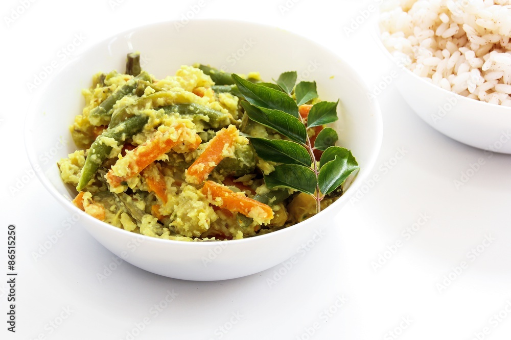 Foto de Aviyal -Traditional Kerala vegetarian side dish served during ...