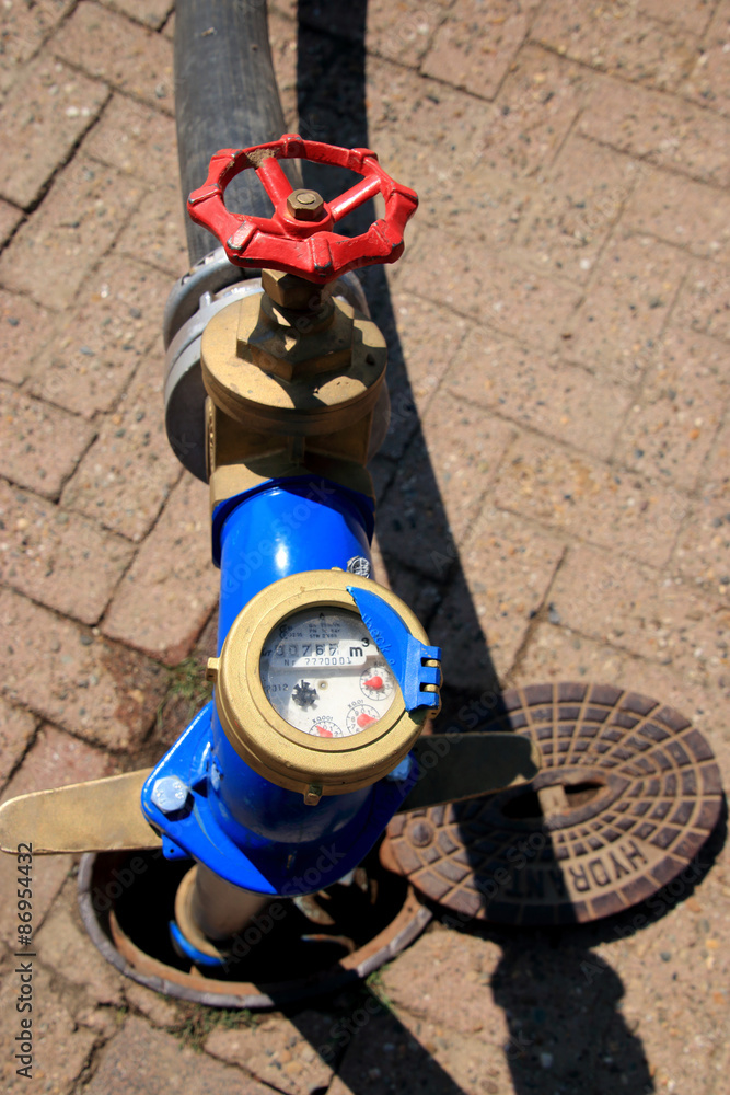 Hydrant, Standrohr, Löschwasser Stock-Foto | Adobe Stock