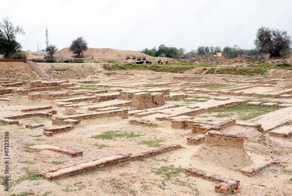 Foto de Harappa,archaeological site of the Indus Valley Civilization in ...