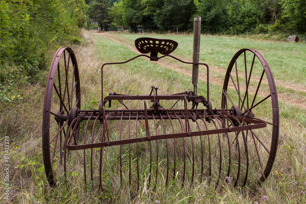 France. Outil agricole andaineur, Gorges de l'Aveyron Stock Photo ...
