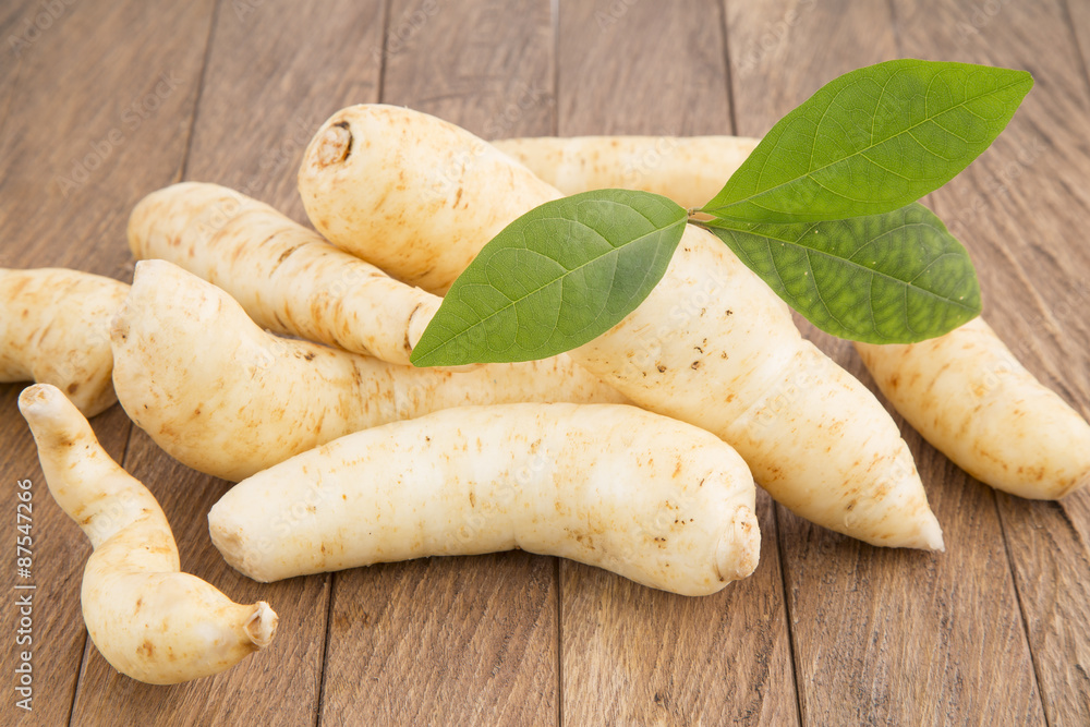 La chirivía, apio criollo, racacha, virraca, zanahoria blanca o ...