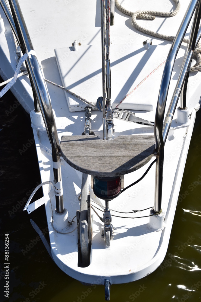 Bug einer Segelyacht Stock Photo | Adobe Stock