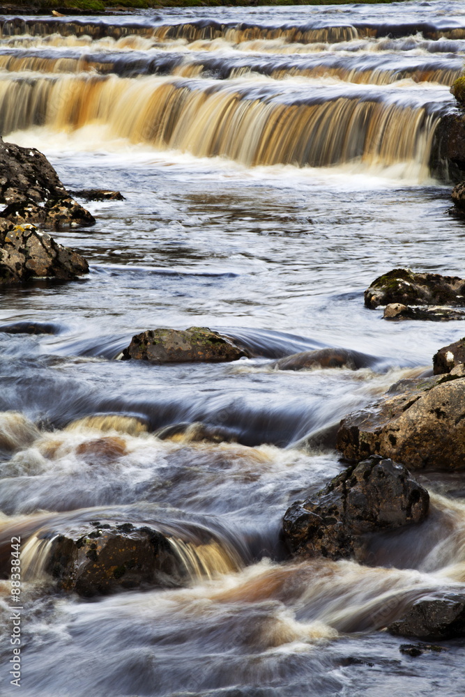 Waterfall in Hull Pot Beck, Horton in Ribblesdale, Yorkshire Dales ...