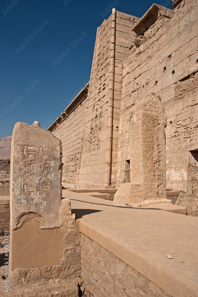 Medinet Habu 2nd Pylon external wall palace ruins Stock Photo | Adobe Stock