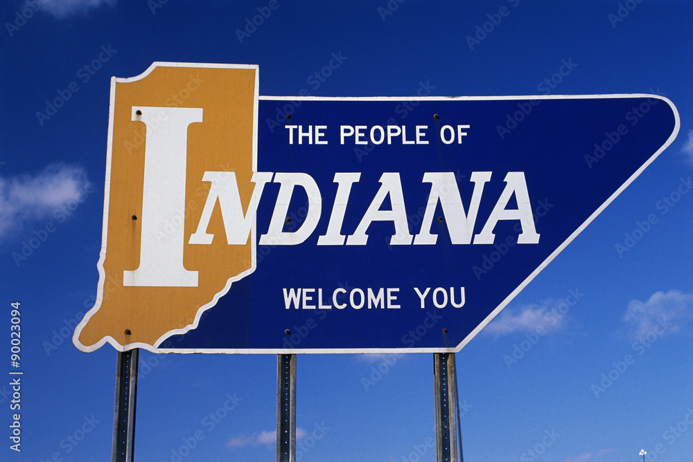 Foto de This is a road sign that says the people of Indiana welcome you ...