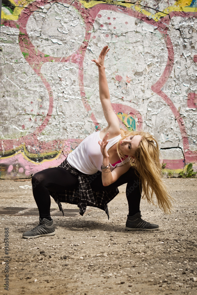 Dance Graffiti Wallpapers