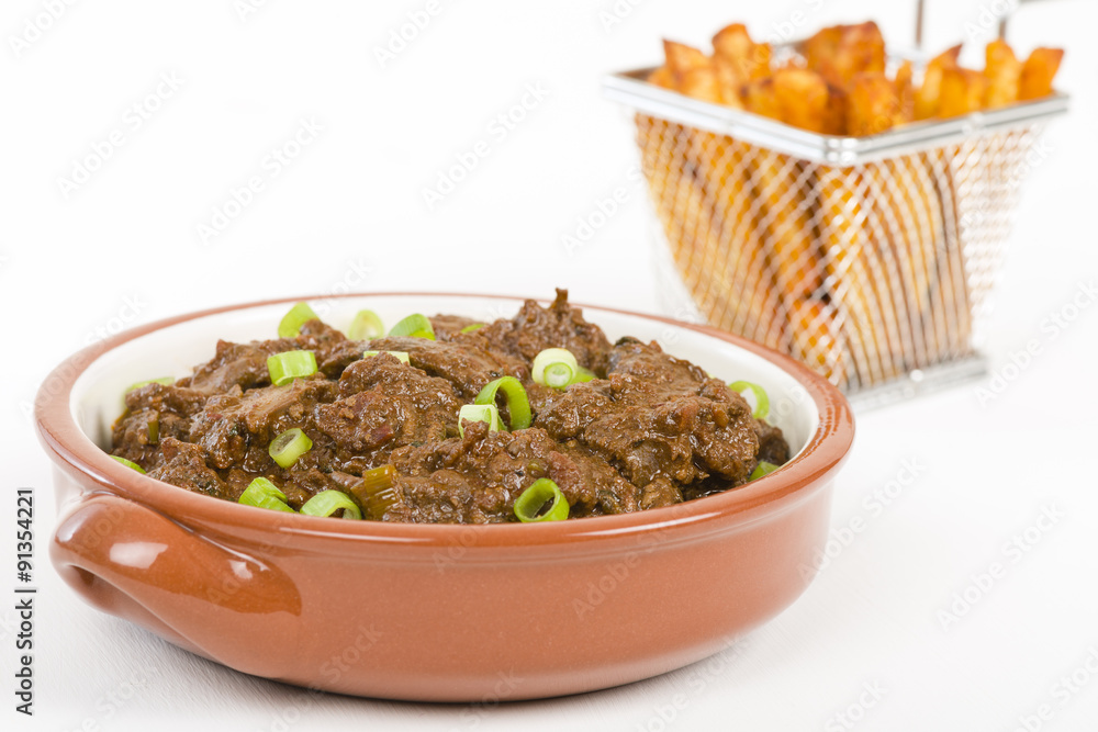 Higados de Pollo - Chicken livers with chorizo & spring onions finished ...