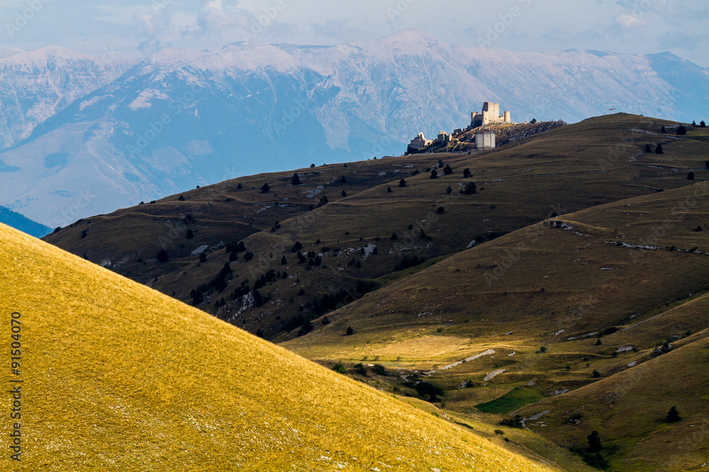 CASTELLO DI ROCCA CALASCIO LANDSCAPE Stock Photo | Adobe Stock