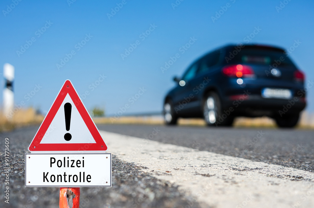 Achtung Polizei Kontrolle Schild Stock-Foto | Adobe Stock