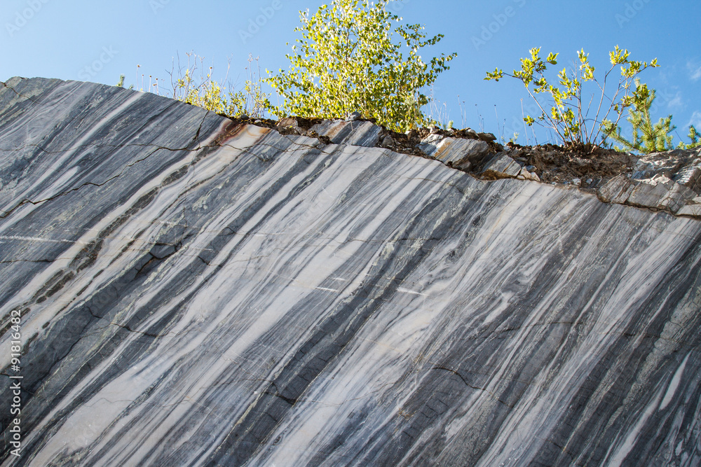 Marble quarry, marble rocks in the wild in the Republic of Karelia ...