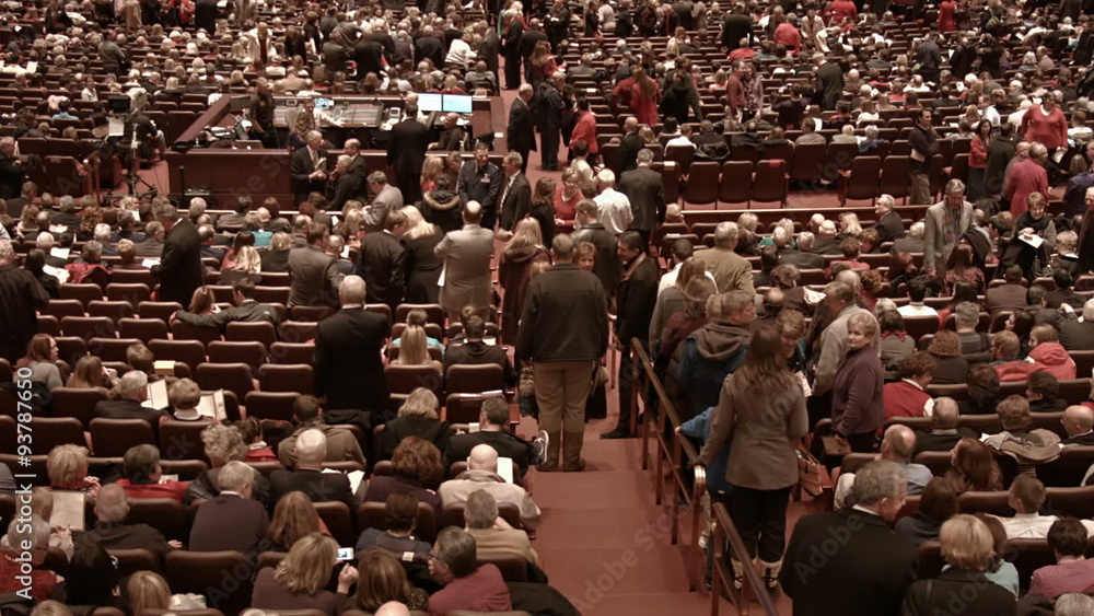 Crowd arriving LDS Mormon Tabernacle Choir concert HD 0510 Stock 비디오 ...