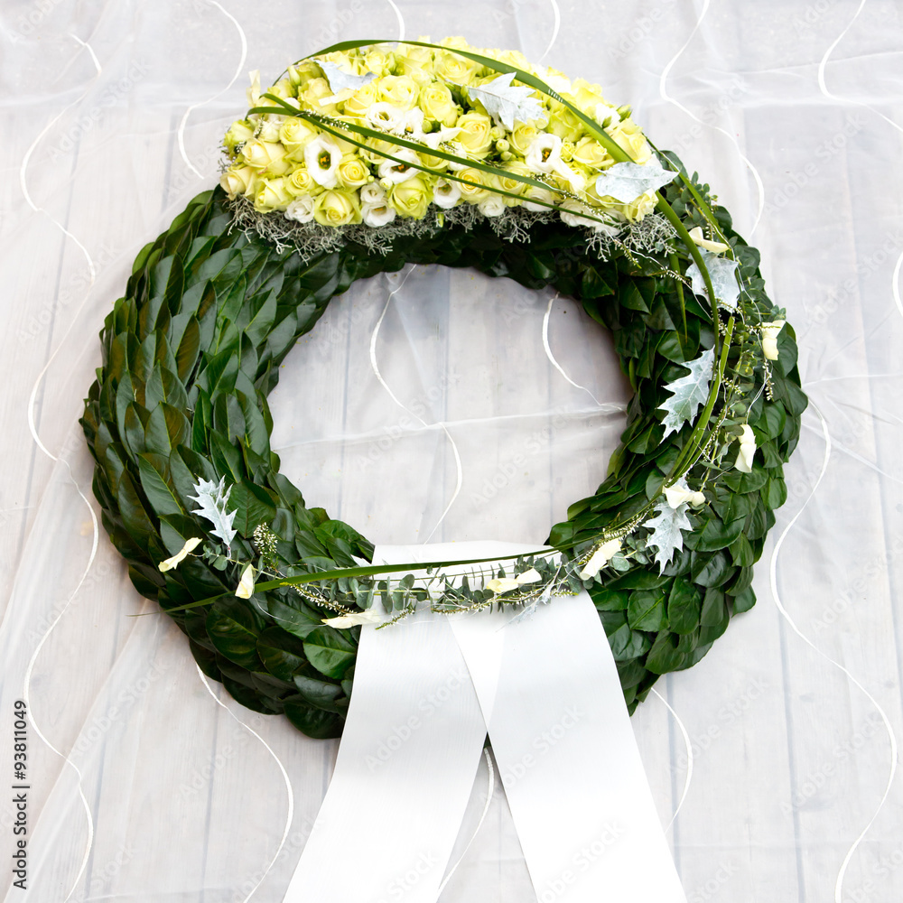 grüner Kranz Stock-Foto | Adobe Stock