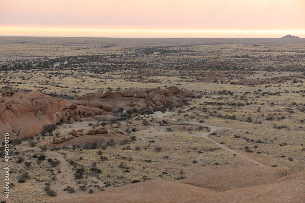 Die Savanne in Namibia Stock-Foto | Adobe Stock