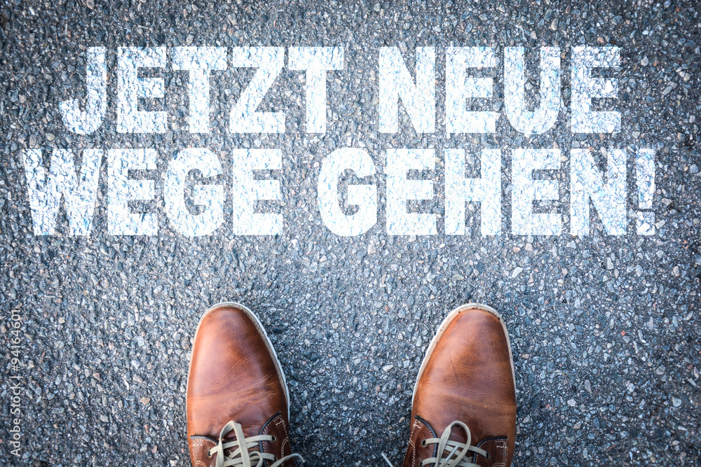 Jetzt neue Wege gehen! Stock-Foto | Adobe Stock
