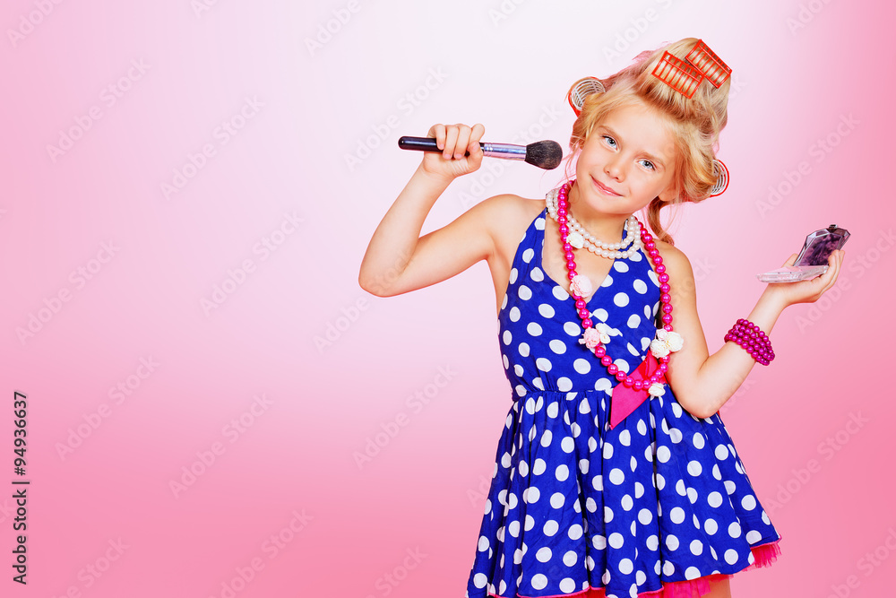 Foto Stock pinup child | Adobe Stock