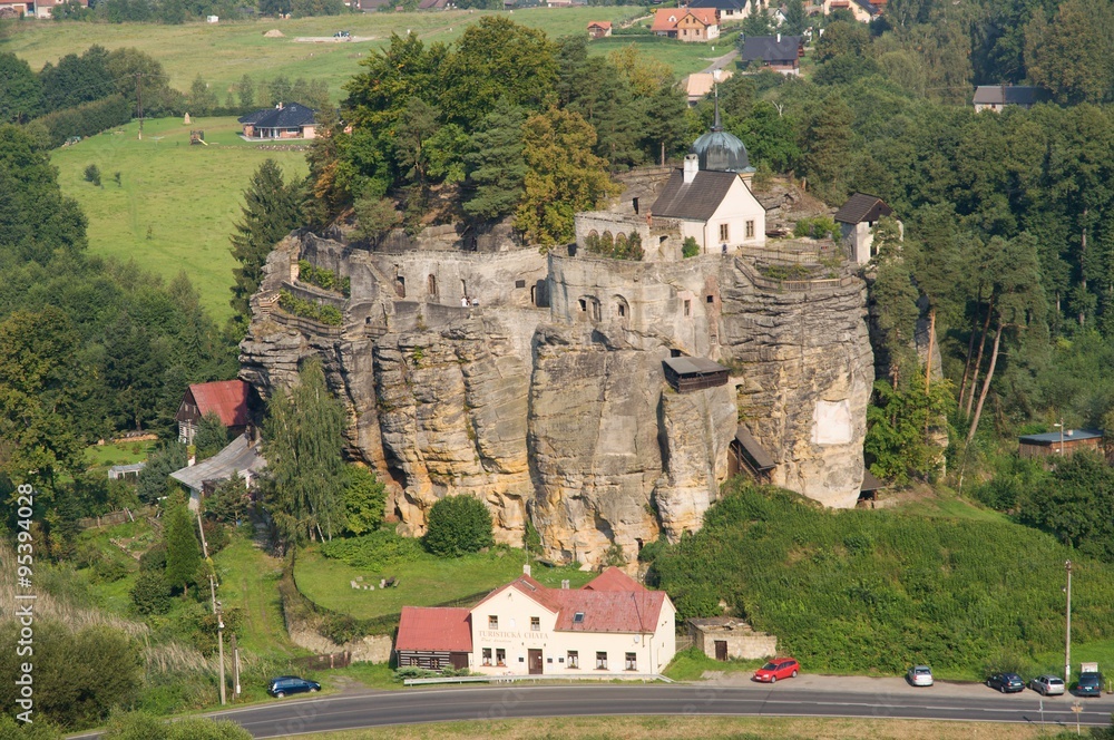 Rock castle Sloup in northern Bohemia, Czech republic Stock-Foto ...